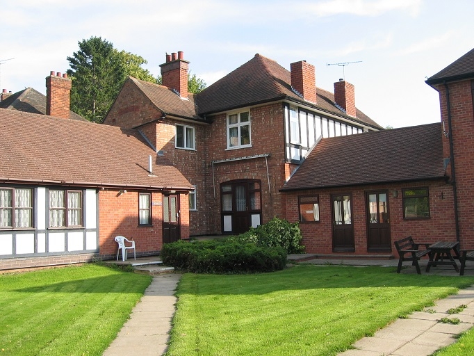 Brooke House College – международный колледж в Великобритании для 13-18 ...